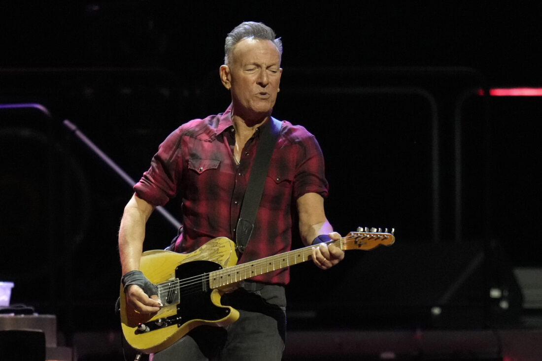 Bruce Springsteen returns to the stage in Phoenix after health issues ...